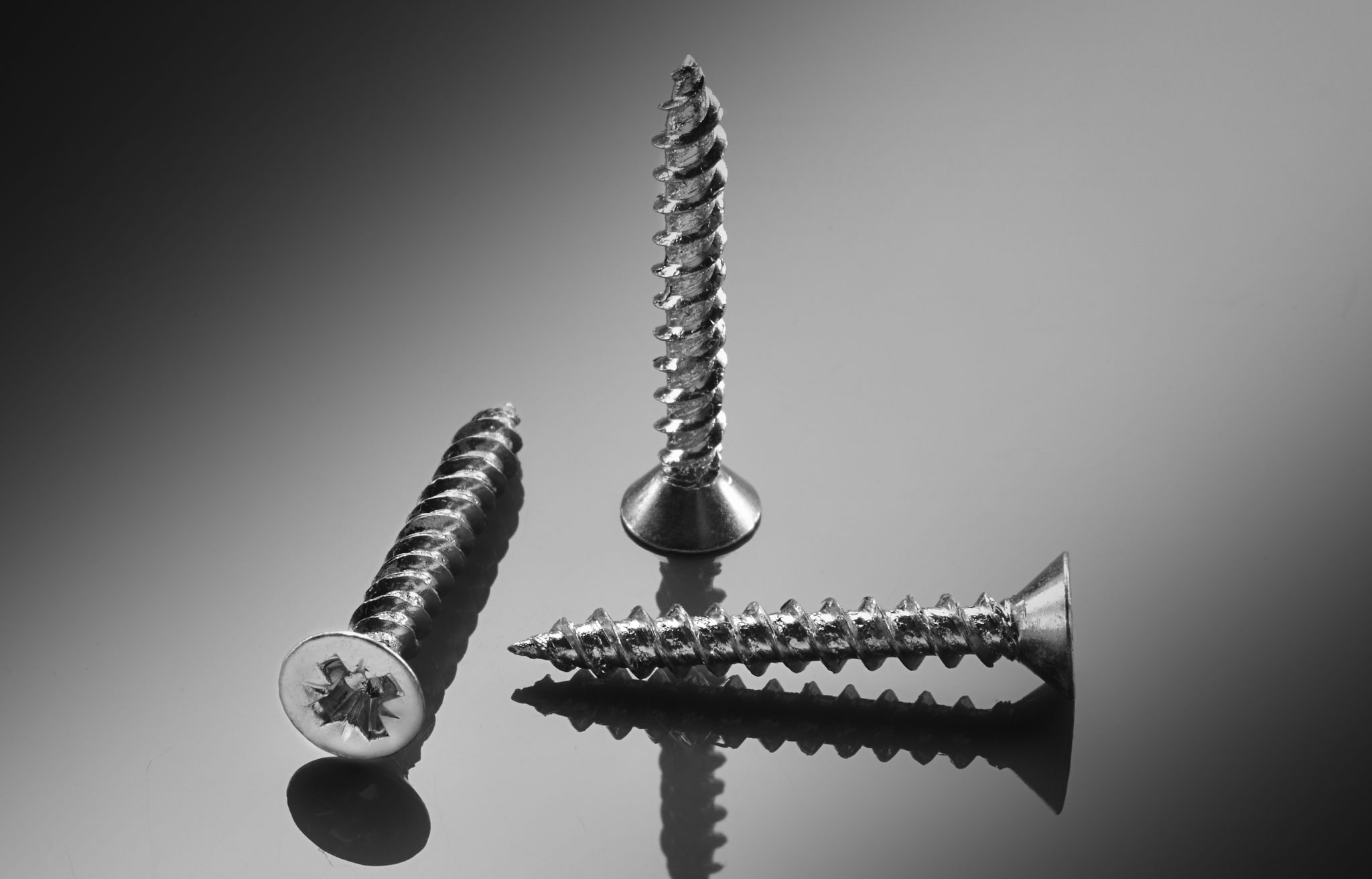 Chipboard screws and furniture items | KILTON